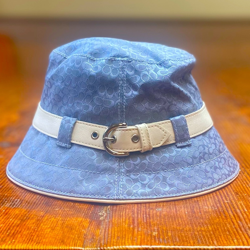 Coach Vintage Bucket Hat W Iconic Buckle Design - Gem